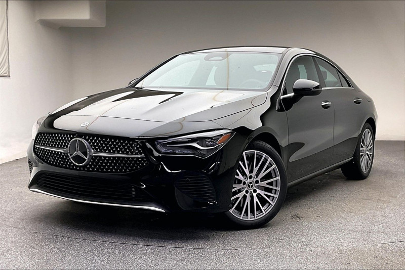 New 2026 Mercedes-Benz CLA 250 4MATIC Coupe in Surrey #20CAGT97153 ...