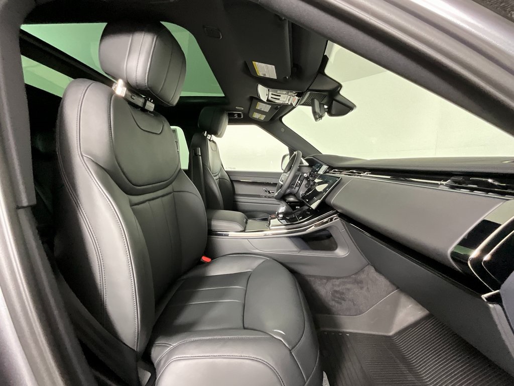 New 2024 LAND ROVER Range Rover Sport SE SUV in North Miami #NRA421400 ...