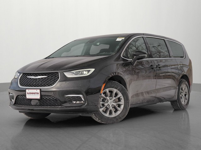 New 2025 Chrysler Pacifica Select AWD Minivan in Bloomington #11J1167N ...