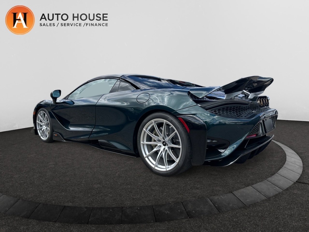 Pre-Owned 2022 McLaren 765LT | CONVERTIBLE | NAVIGATION | BACKUP CAMERA ...