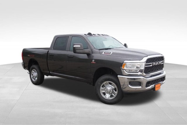 New 2024 RAM 3500 Tradesman Crew Cab in ROSEVILLE #D437841 | Jeff Belzer Roseville CDJR