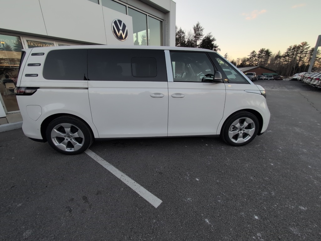 New 2025 Volkswagen ID. Buzz Pro S 4D Passenger Van in Rochester #25026 ...