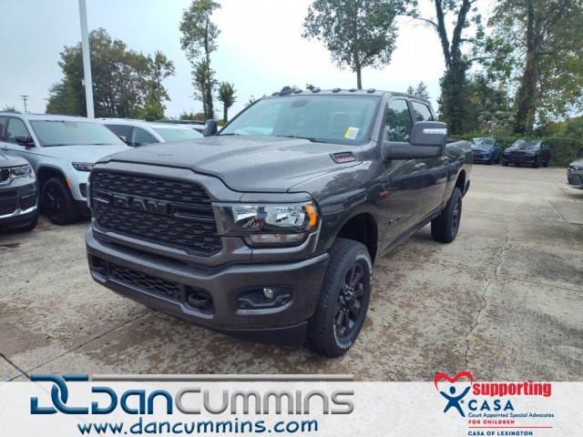 New 2024 Ram 2500 Big Horn 4D Crew Cab in Paris #7944 | Dan Cummins Auto Group