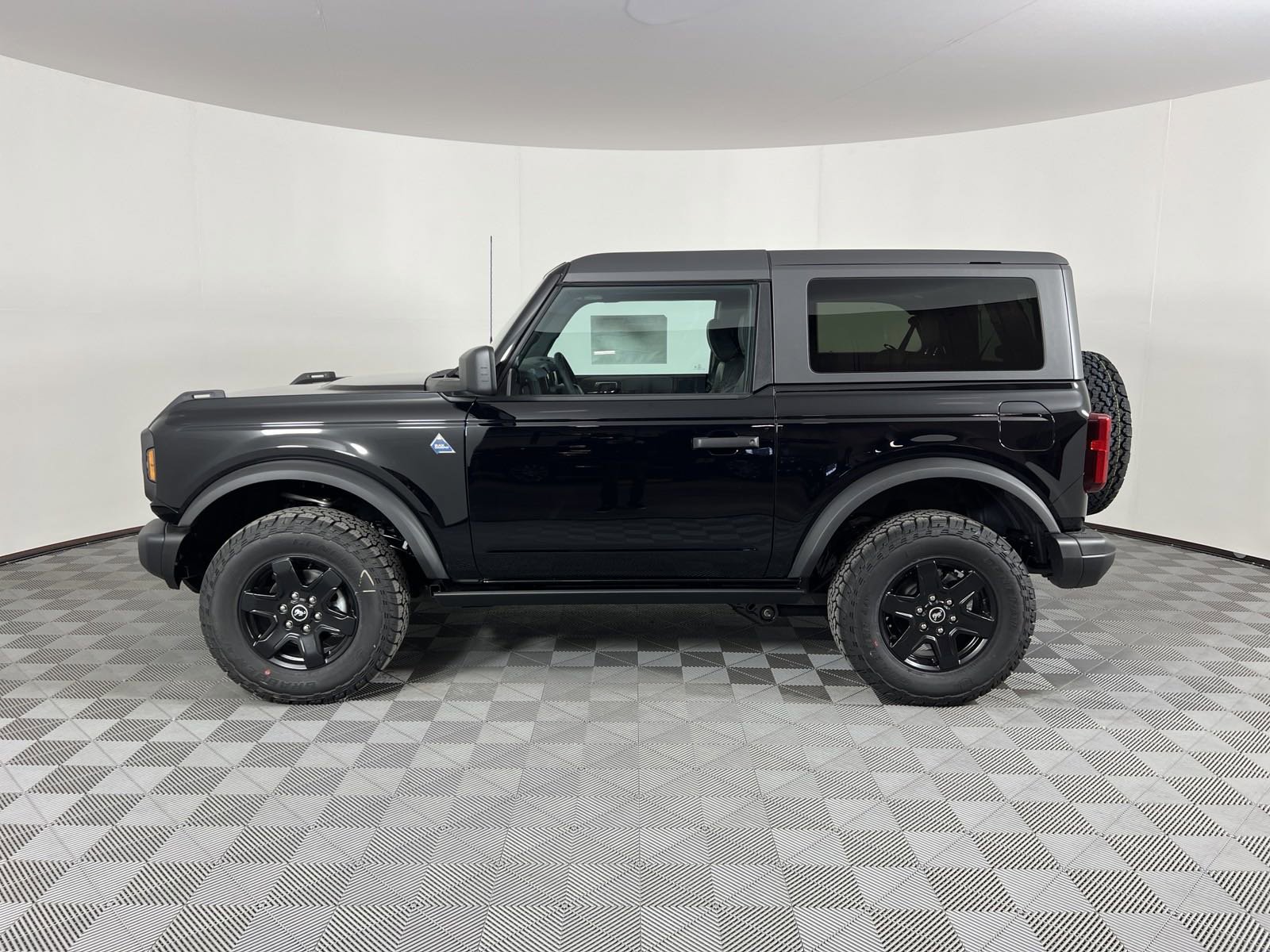 New 2024 Ford Bronco Black Diamond™ 2 Door in Bellefonte #24LT64 ...