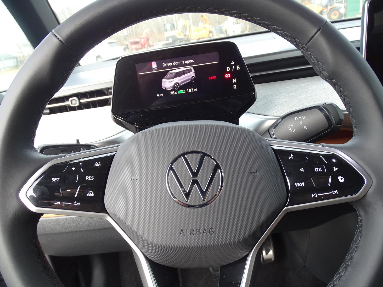 New 2025 Volkswagen ID. Buzz Pro S RWD Mini-van, Passenger in East ...