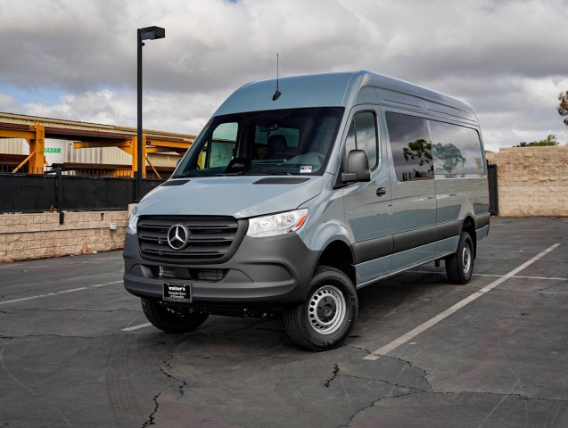 New 2025 Mercedes-Benz Sprinter Crew Van Full-Size Cargo Van near ...
