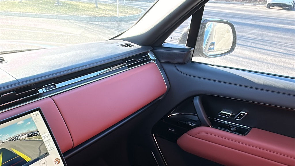 New 2025 LAND ROVER Range Rover SV Signature Suite SUV in North Haven ...