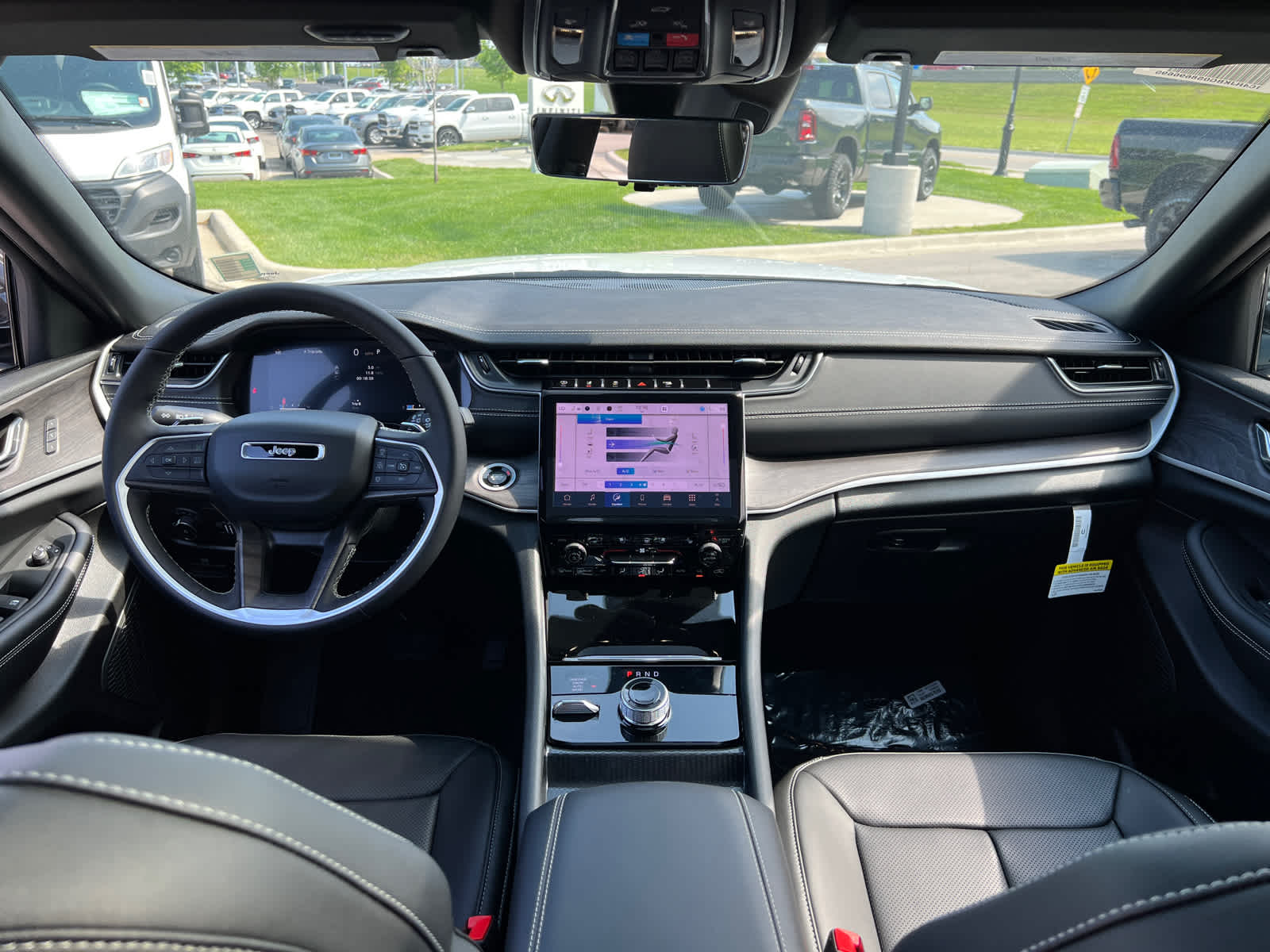 New 2025 Jeep Grand Cherokee L Limited Utility in Merriam #J250463 | Reed Jeep Chrysler Dodge ...