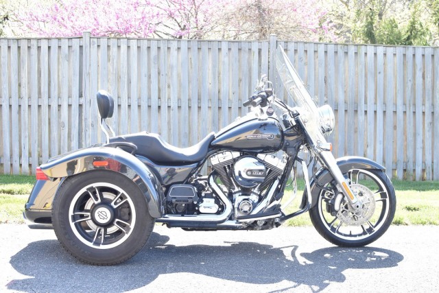 Certified Pre-Owned 2016 Harley-Davidson Trike Freewheeler FLRT Trike ...