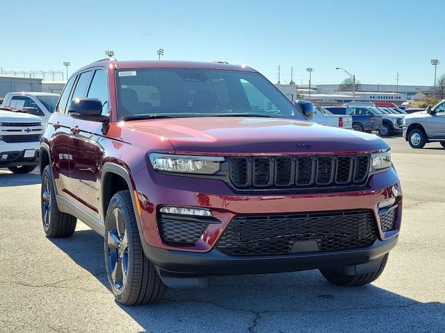 New 2025 Jeep Grand Cherokee Limited Utility in Fort Smith #S8661101 | Breeden Dodge Chrysler ...