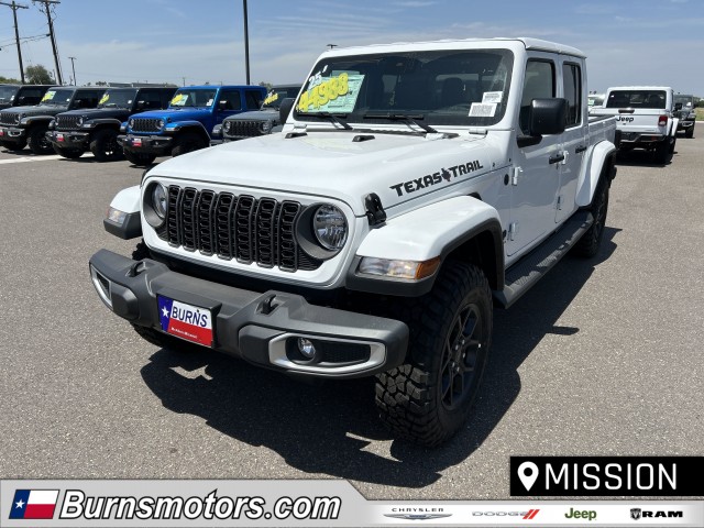 New 2025 Jeep Gladiator Texas Trail Crew Cab in McAllen #M25356 | Burns Motors