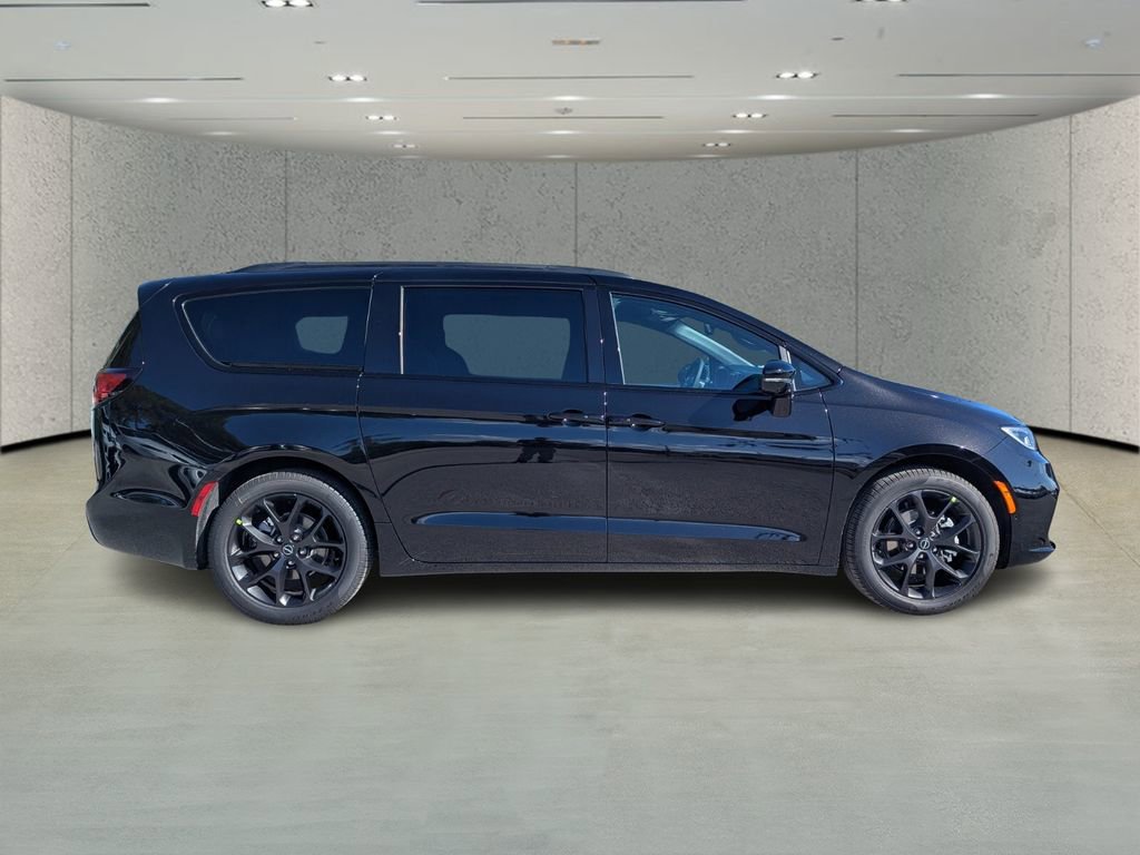 New 2026 Chrysler Pacifica Select Passenger Van in Fort Pierce #R222292 ...