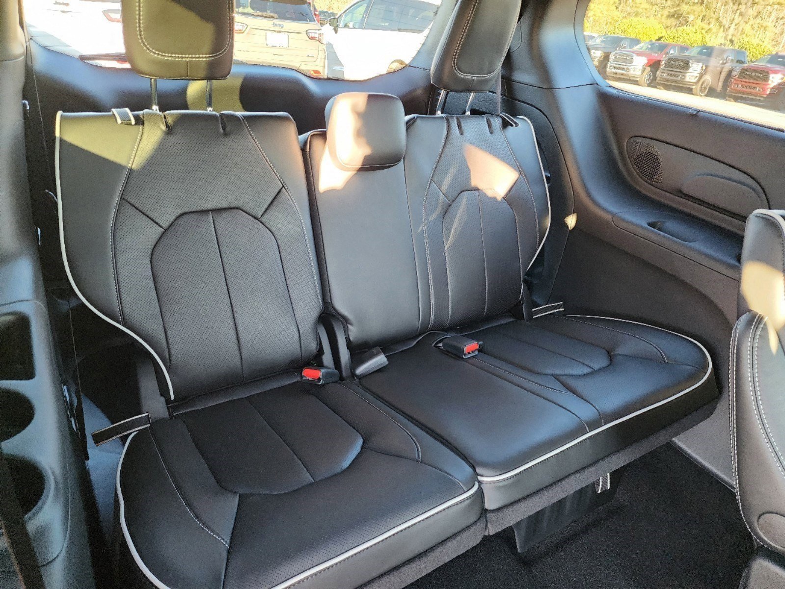 New 2024 Chrysler Pacifica Limited Passenger Van in Seneca #18544 ...