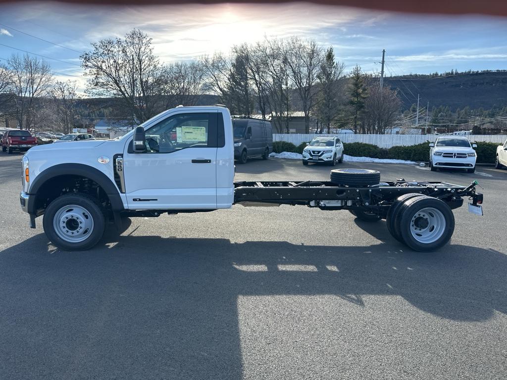 New 2024 Ford Chassis Cab F-550® XL Regular Cab in The Dalles #FRED02181 | Underriner Ford of ...