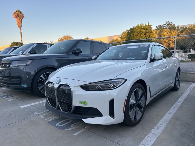 Pre-Owned 2023 BMW i4 eDrive35 4D Hatchback in Anaheim #68P03023 | Land ...