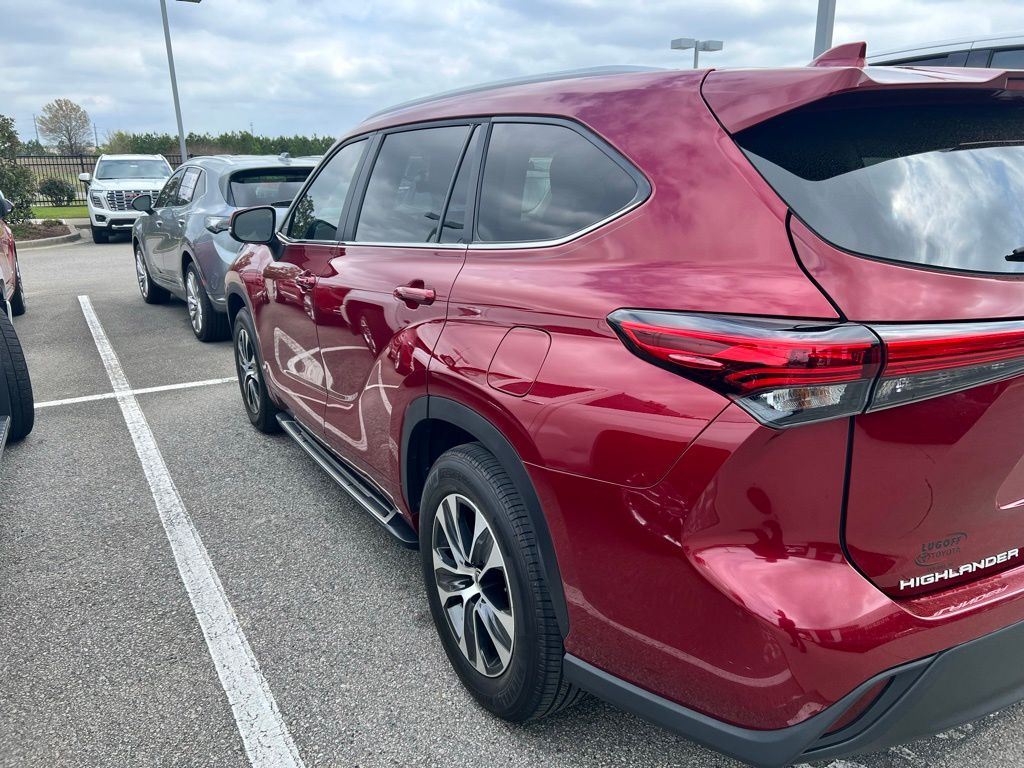 Pre-Owned 2023 Toyota Highlander XLE 4D Sport Utility in Irmo #B4533A ...