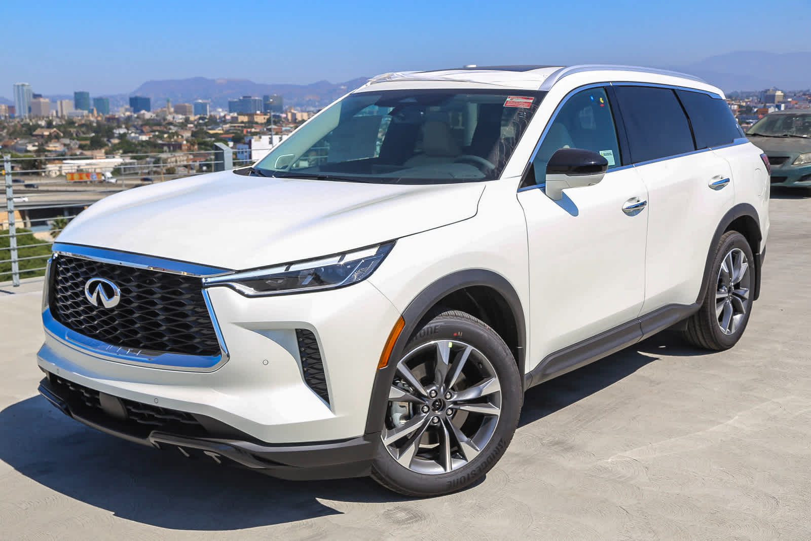 New 2025 INFINITI QX60 LUXE FWD CROSSOVER in Los Angeles #I5351219 | INFINITI of Downtown LA