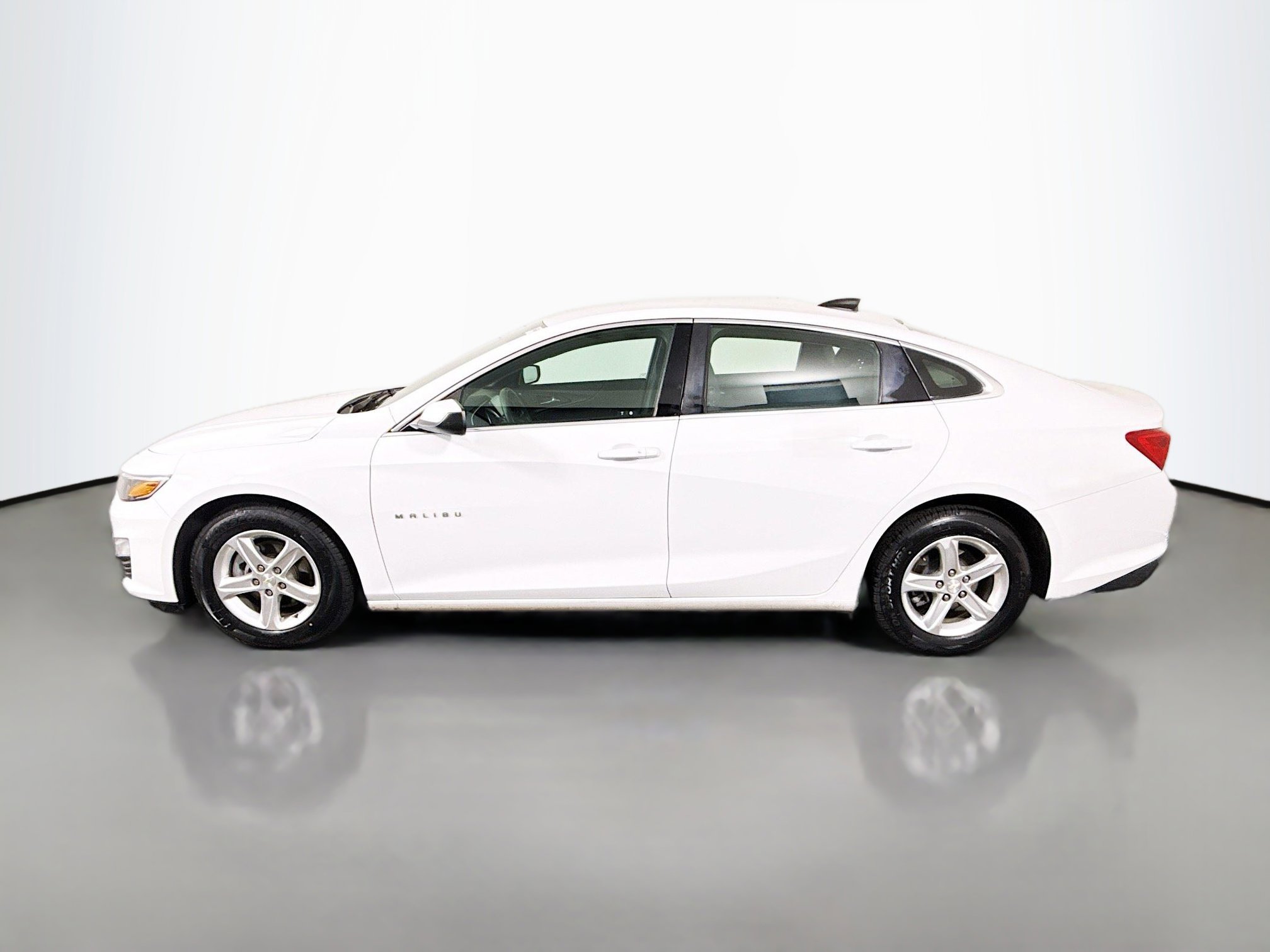 Pre-Owned 2022 Chevrolet Malibu LS 4dr Car in South Florida #F176932 ...