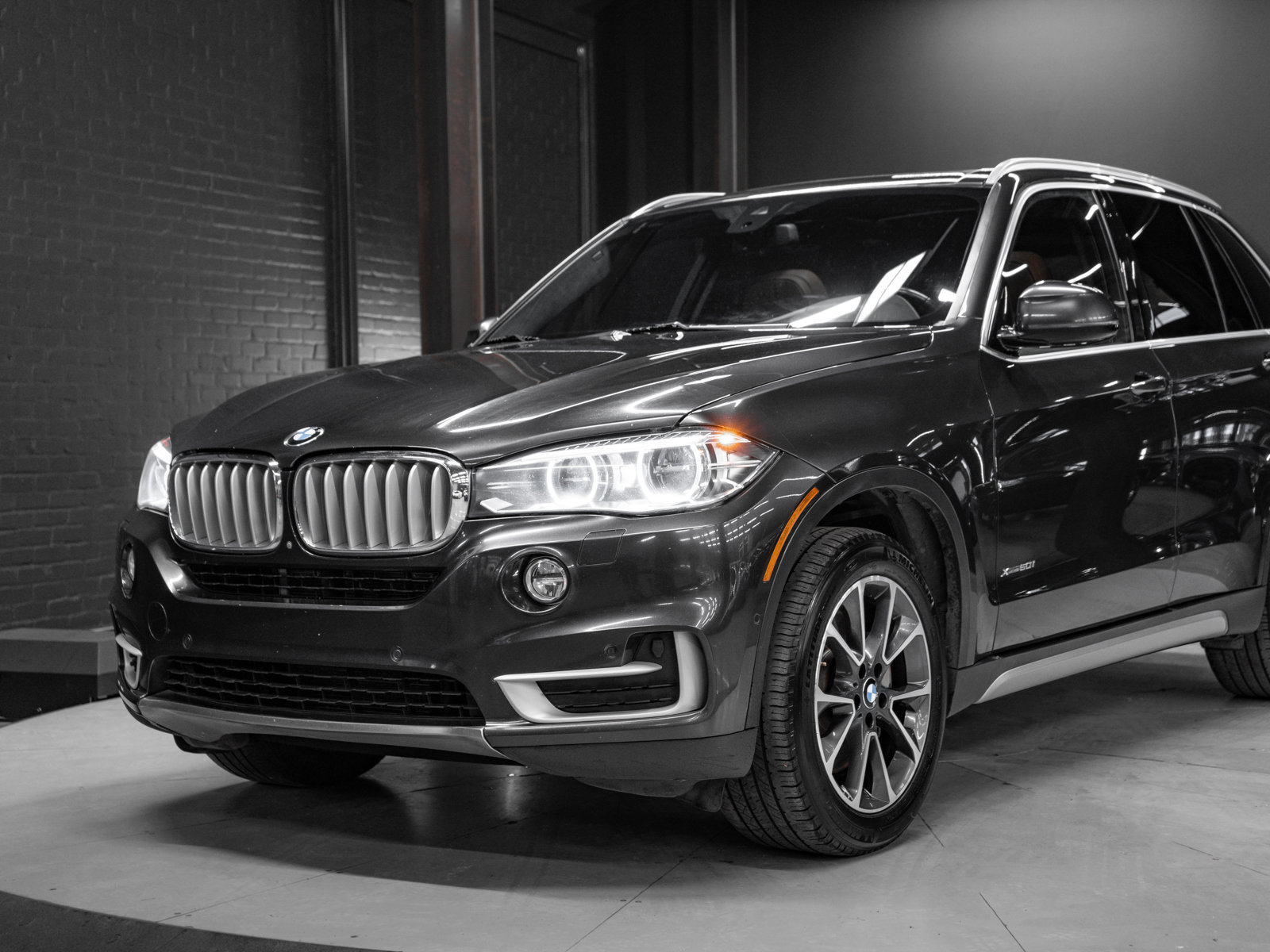 Pre-Owned 2017 BMW X5 xDrive50i | Premium Pkg Enhanced | Harman Kardon ...