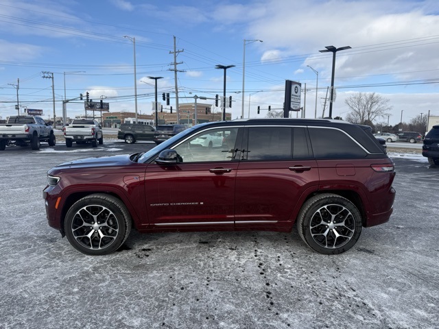 Pre-Owned 2023 Jeep Grand Cherokee Summit Reserve 4xe 4D Sport Utility ...