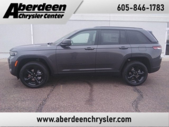 New 2025 Jeep Grand Cherokee Limited Utility for Sale #59702 | Aberdeen Chrysler Center