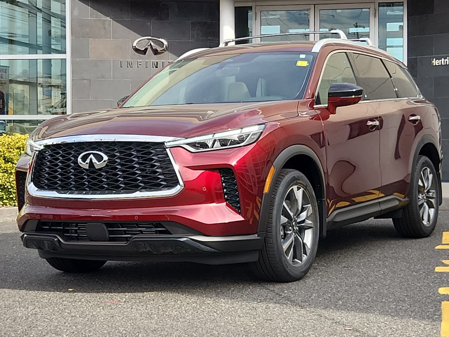 New 2025 INFINITI QX60 LUXE Sport Utility in Newark #I25031 | Hertrich INFINITI of Newark