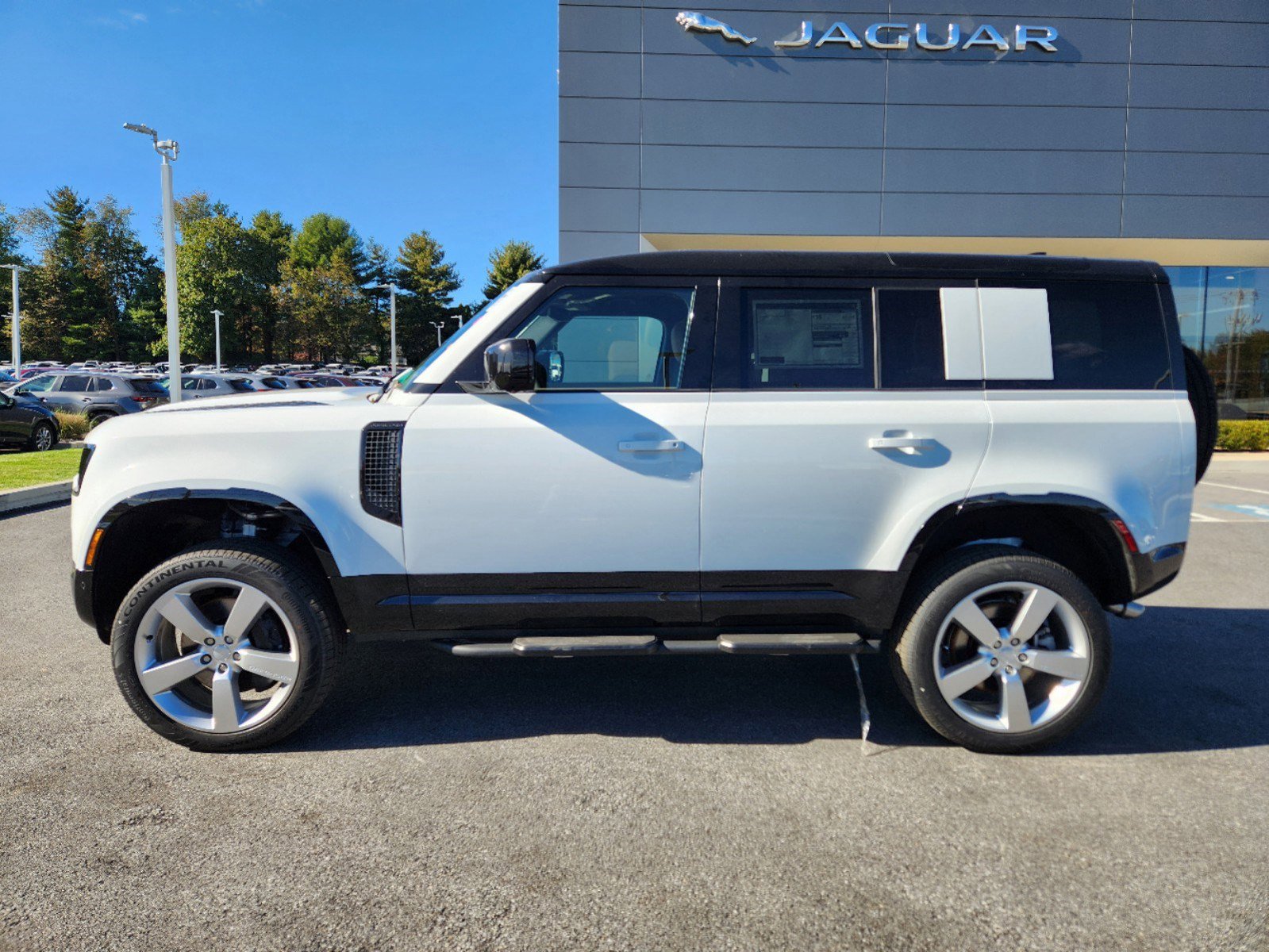 New 2025 Land Rover Defender 110 X-Dynamic SE 4 Door SUV in West ...