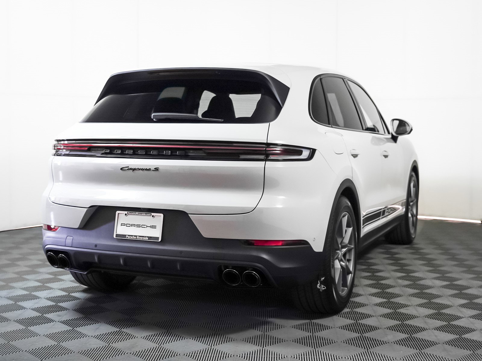New 2025 Porsche Cayenne S Riverside CA | Los Angeles | #16306P
