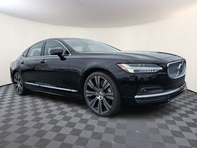 Certified Pre-Owned 2022 Volvo S90 Inscription sedan in Nazareth #P2518 | Brown-Daub Volvo Cars ...