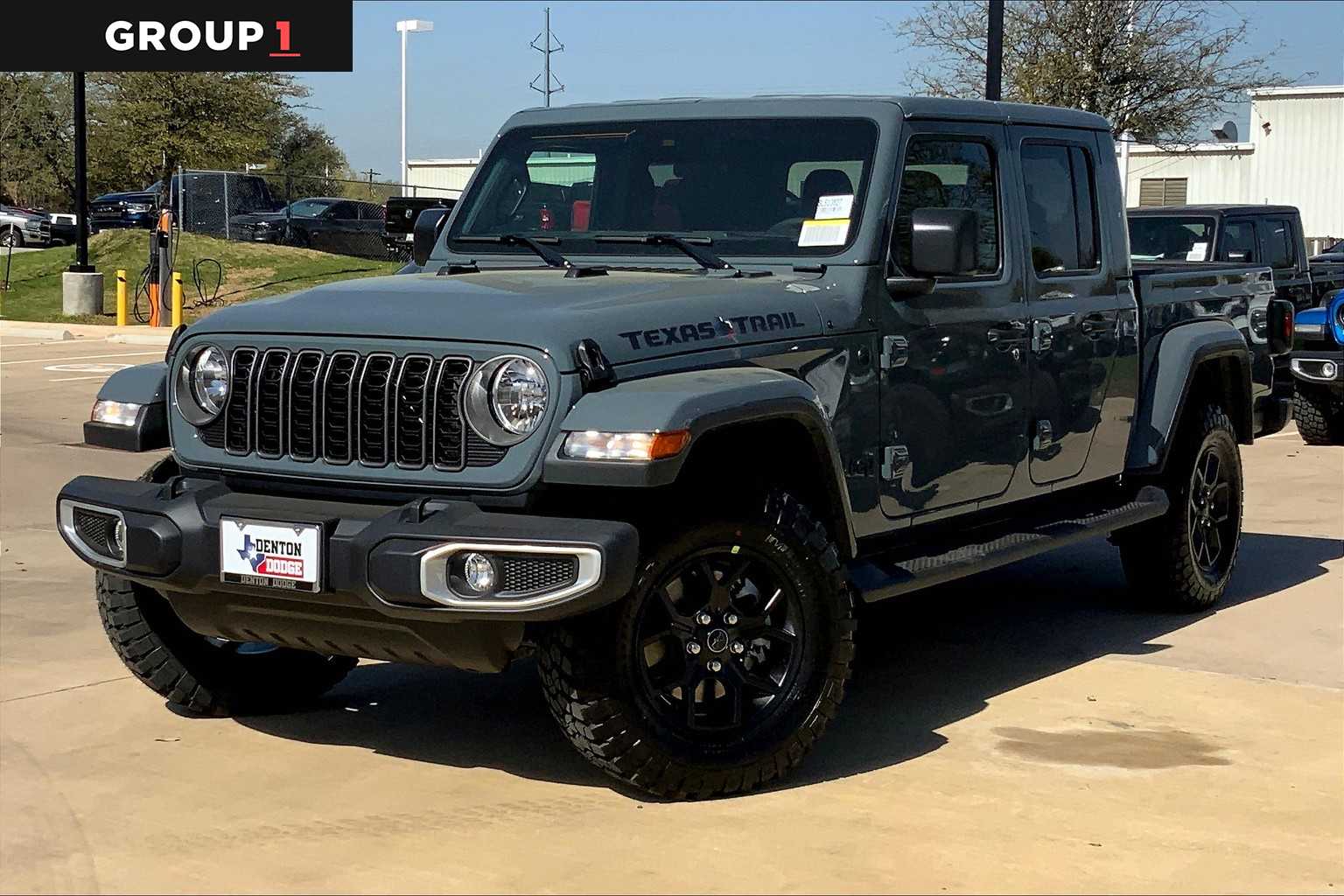 New 2025 Jeep Gladiator Texas Trail Crew Cab in Denton #SL513827 | Denton Chrysler Dodge Jeep Ram