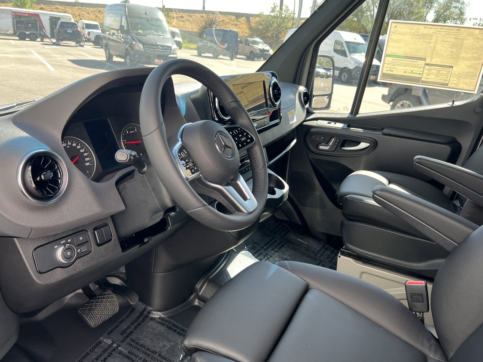 Mercedes Sprinter Interior 144