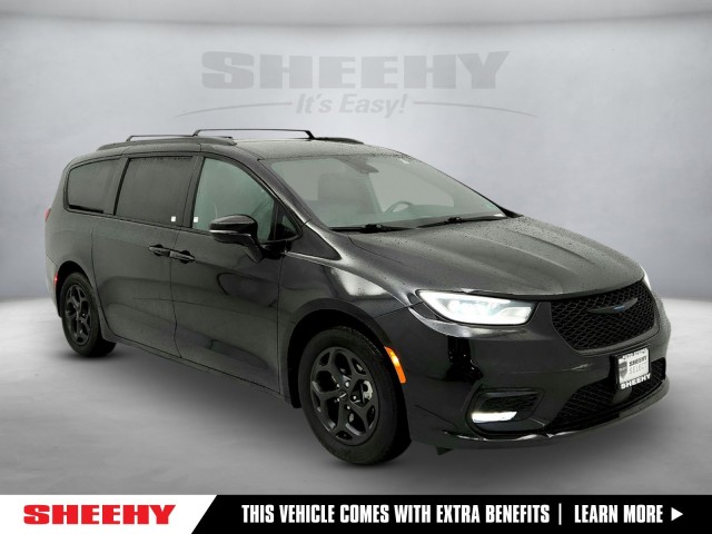 Pre-Owned 2021 Chrysler Pacifica Hybrid Limited 4D Passenger Van in ...