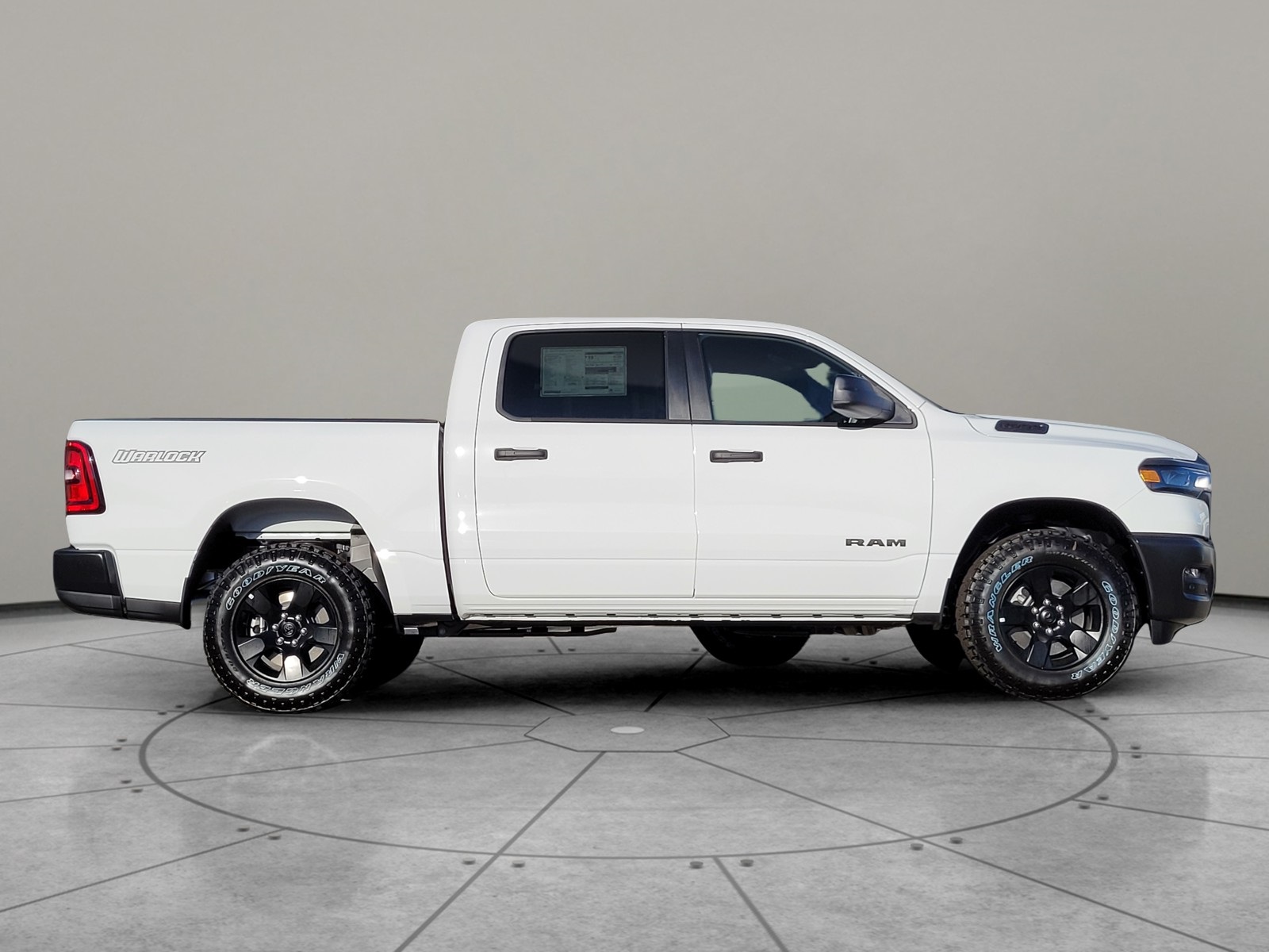 New 2025 RAM 1500 Tradesman Crew Cab in Gilroy #SN605974 | Gilroy ...