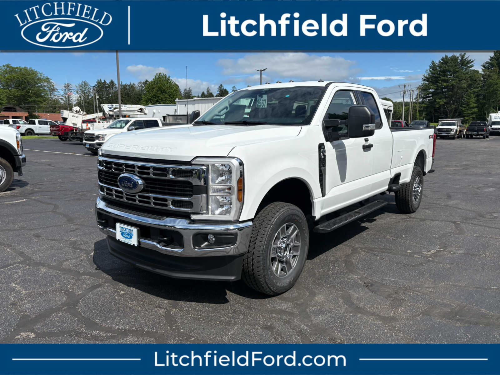New 2025 Ford Super Duty F-350 SRW XLT Extended Cab Pickup in ...