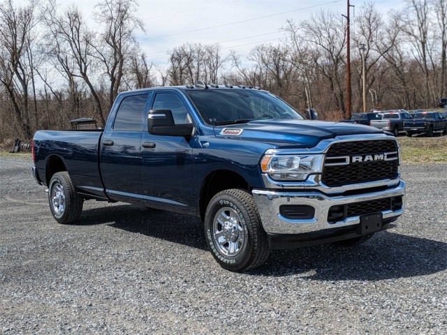 New 2024 RAM 2500 Tradesman 4D Crew Cab in Johnston #KJ24119 | Tasca Chrysler Jeep Dodge Ram FIAT®