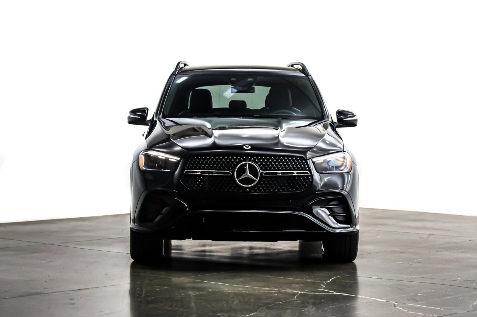 New 2025 Mercedes-Benz GLE GLE 450e SUV in Newport Beach #N184675 | Fletcher Jones Motorcars