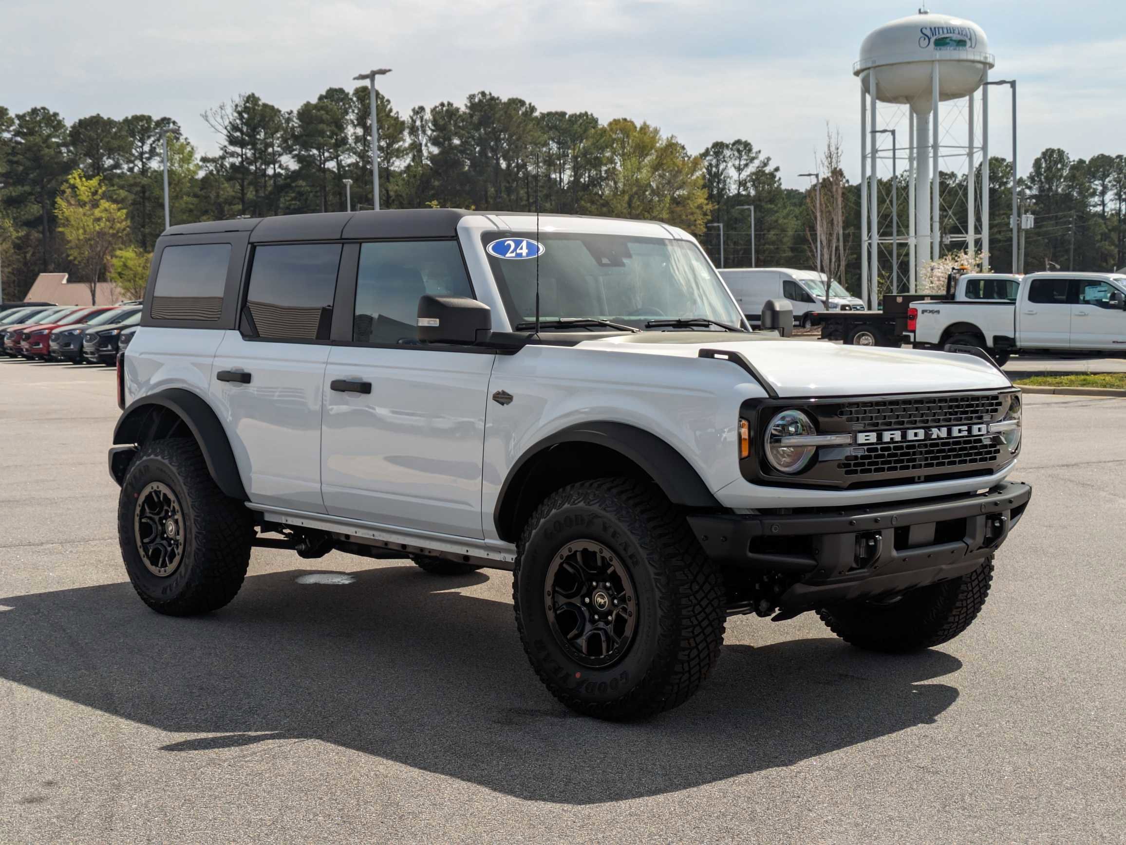 New 2024 Ford Bronco Wildtrak® 4 Door in Smithfield #24116 | Classic ...