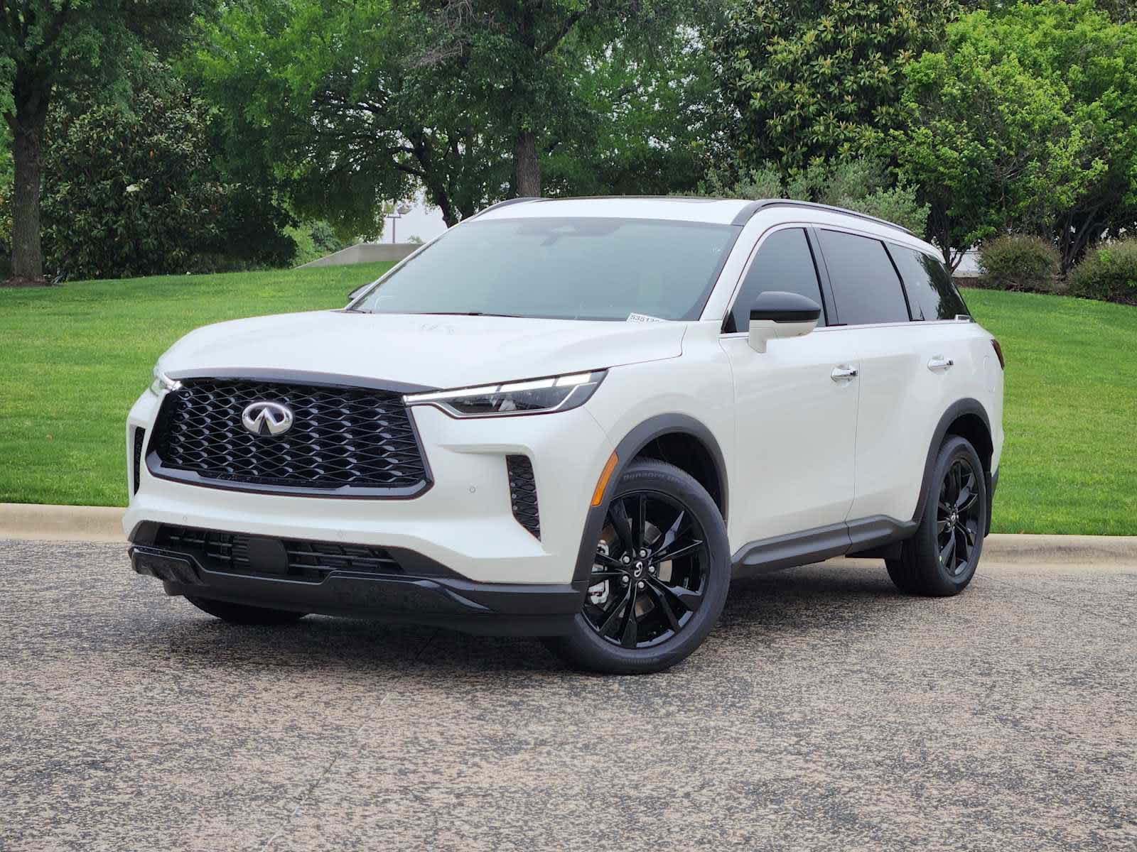 New 2025 INFINITI QX60 LUXE AWD CROSSOVER in Dallas #5318052 | Sewell INFINITI