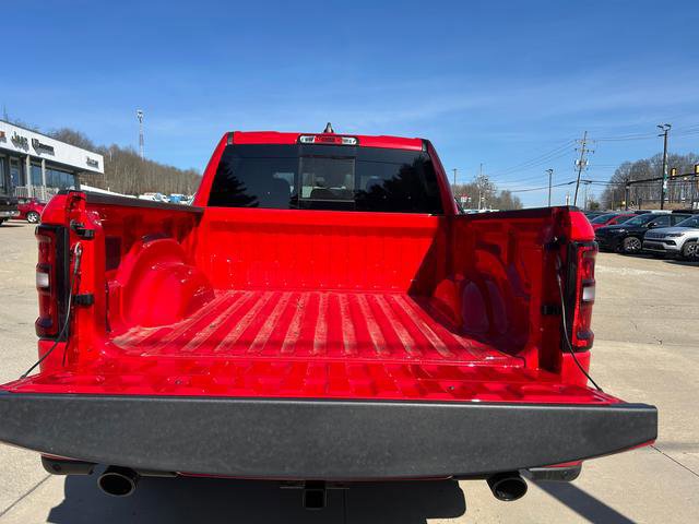 New 2025 Ram 1500 Big Horn Crew Cab Pickup in Waterford #S0207 | Humes Chrysler Jeep Dodge RAM