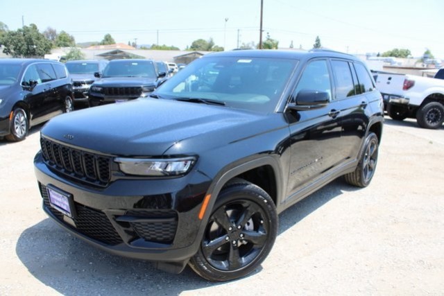 New 2025 Jeep Grand Cherokee Altitude X Utility in Thousand Oaks #50395 | Shaver Chrysler Dodge ...