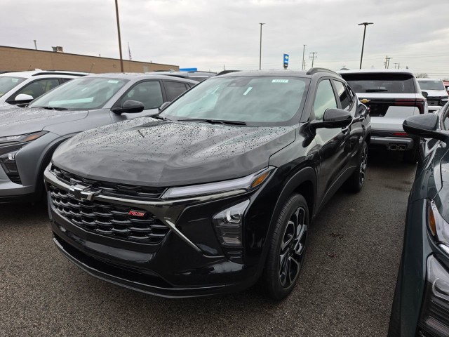 New 2025 Chevrolet Trax 2RS SUV in Mentor #82977 | Classic Chevrolet