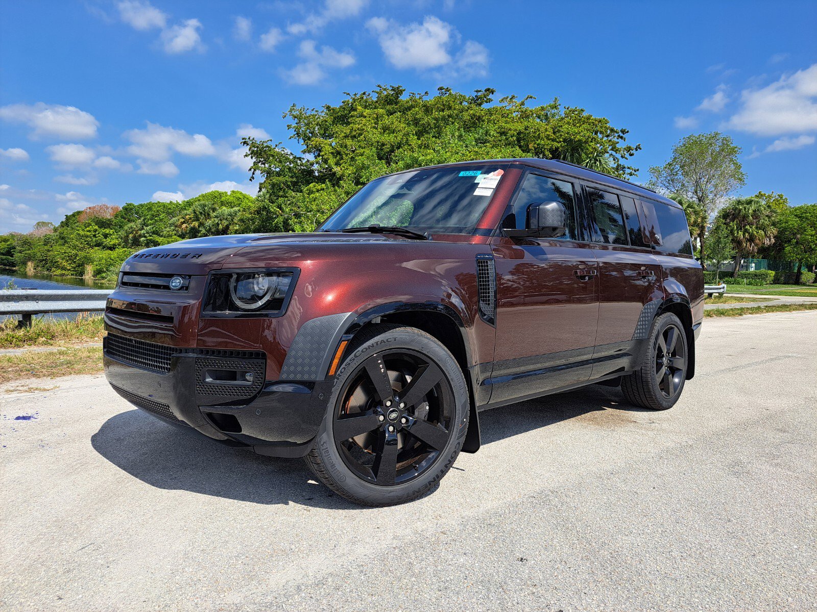New 2024 Land Rover Defender 130 X-Dynamic SE P400 SUV in West Palm ...