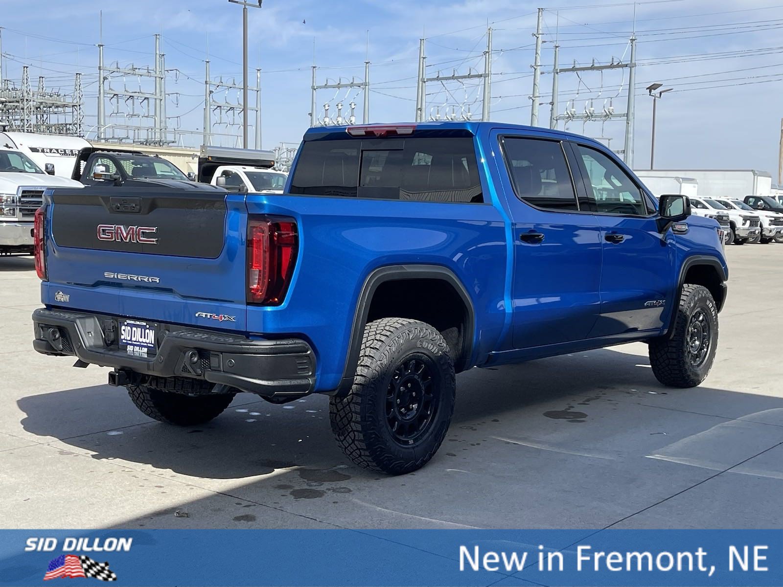 New 2024 GMC Sierra 1500 AT4X Crew Cab in #2G24667 | Sid Dillon