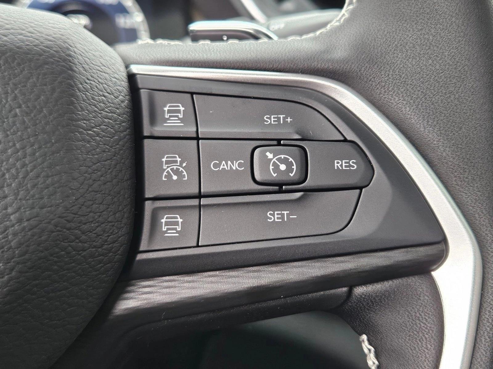 New 2025 Jeep Grand Cherokee L Altitude X Sport Utility in Fort Worth # ...