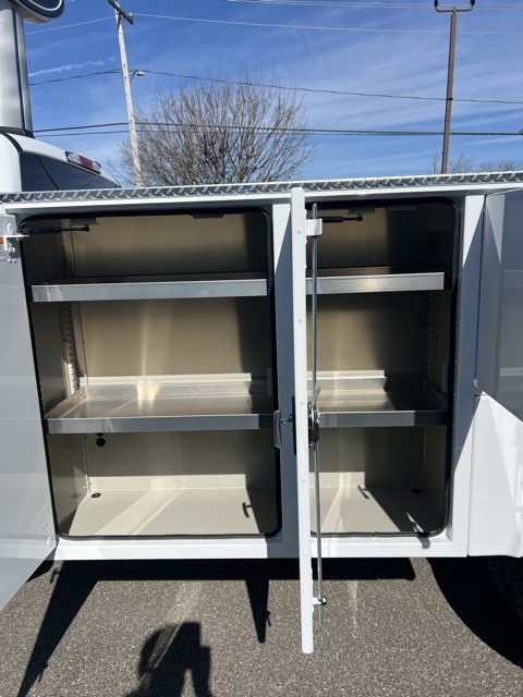 New 2025 Ford Chassis Cab F-450® XLT Super Cab in Berlin #G12286 ...