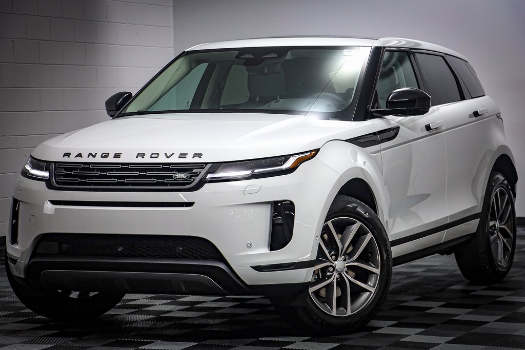 White range rover evoque store