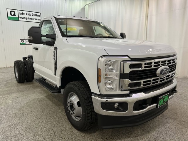 New 2025 Ford Super Duty F-350 DRW F-350® XL Regular Cab in Quincy # ...