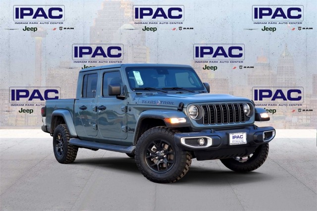 New 2025 Jeep Gladiator Crew Cab in San Antonio #C521981 | Ingram Park Chrysler Jeep Dodge Ram