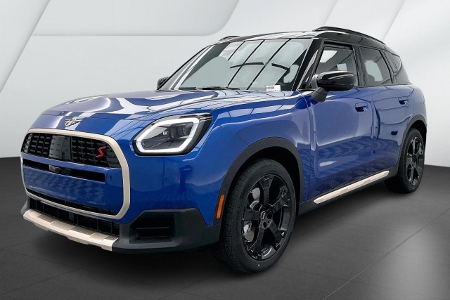 New 2025 MINI Countryman All Wheel Drive Iconic in Omaha #X03506 | MINI ...