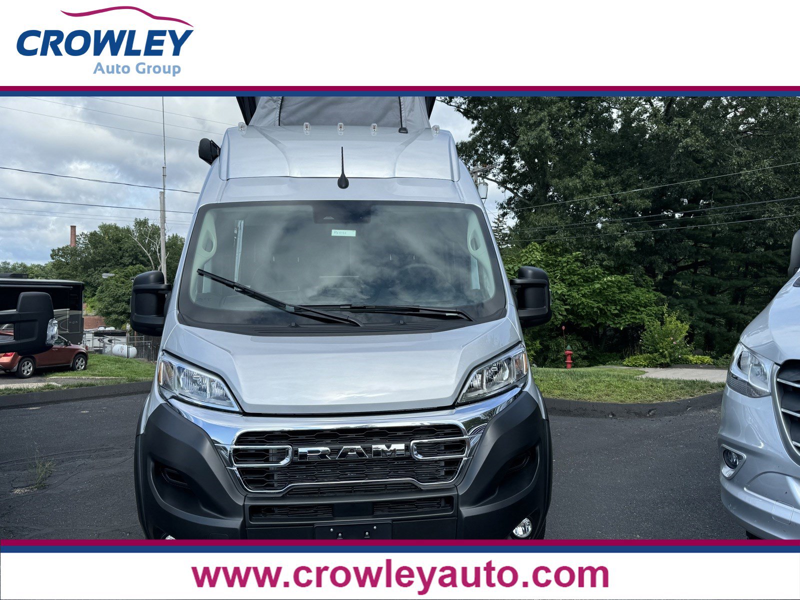 New 2025 Thor Motor Coach Dazzle 2JB Class B in Bristol #RV1052 ...